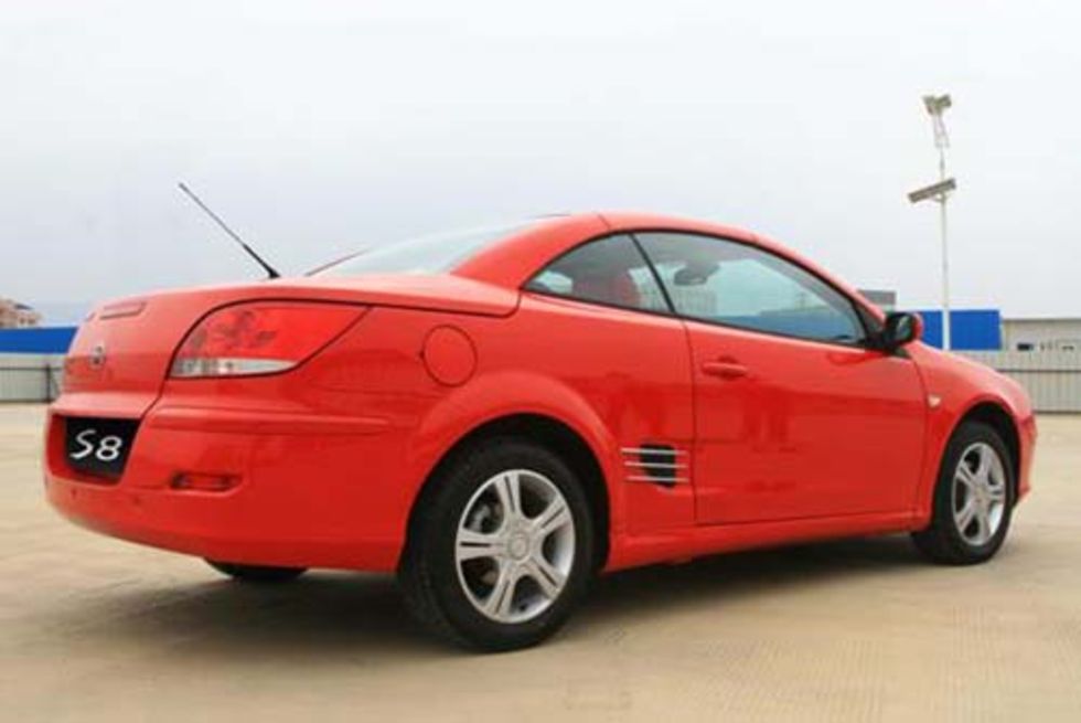 Kinesiska BYD kopierar CLK. Bara så fel. | Feber / Bil