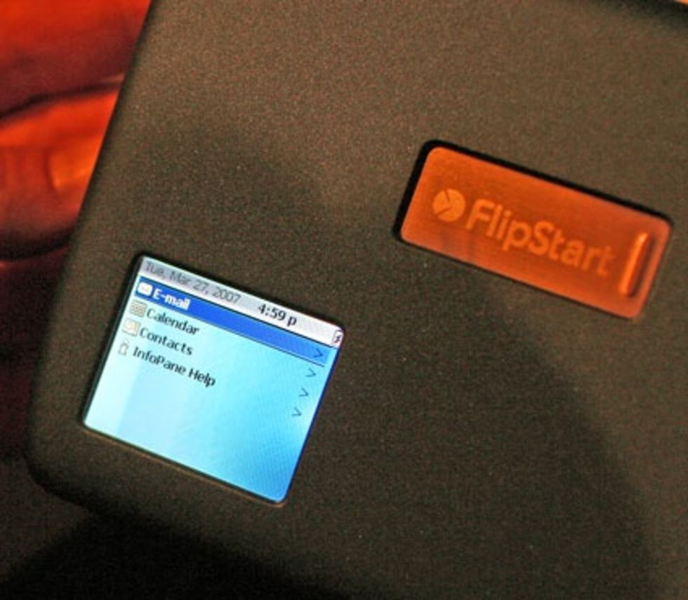 Kompakt dator från Flipstart. Jätteliten men ändå användarvänlig. | Feber / PC