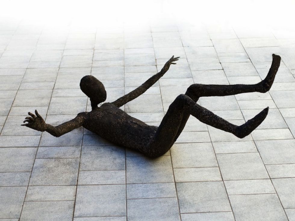 Skulpturer i gräs. av Mathilde Roussel-Giraudy. | Feber / Hem