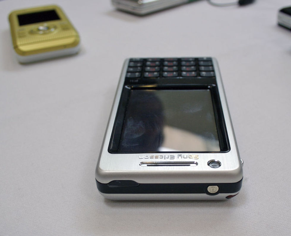 Bilder och video på Sony Ericssons nyheter. | Feber / Pryl