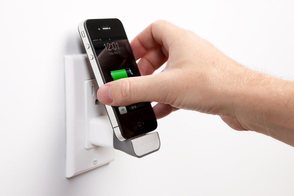 Liten och nätt laddare till iPhone. Pluggas direkt in i din befintliga ...