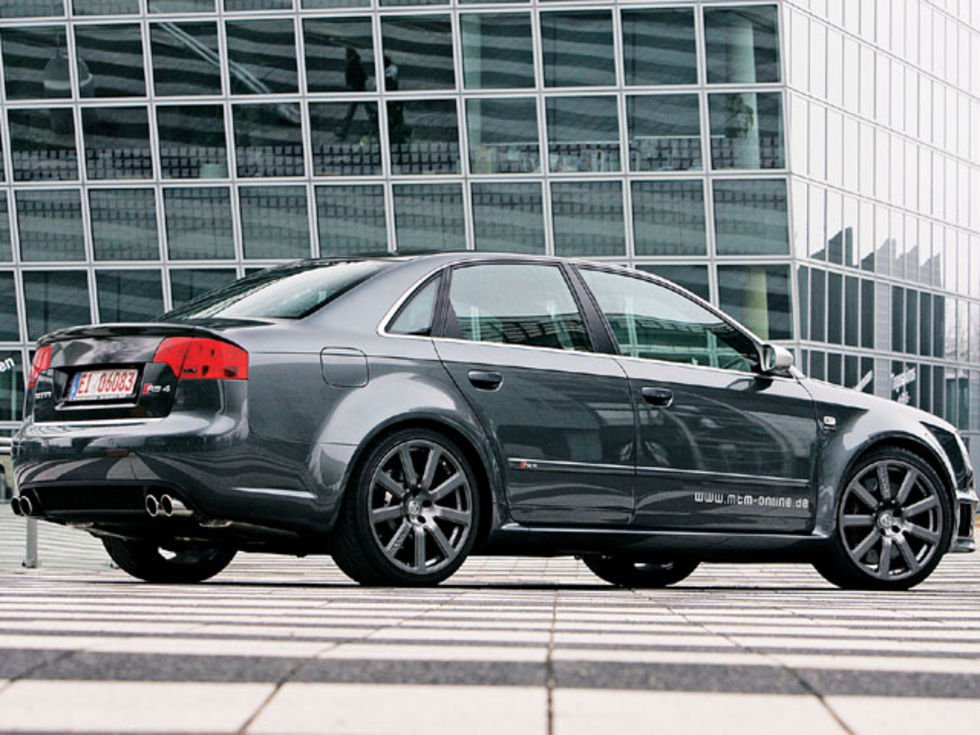 MTM visar Clubsport-version av Audi RS4. Kompressormatning ger ...