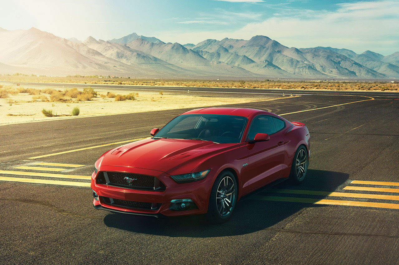 The ’Stang is back! Får fyra under huven. | Feber / Bil