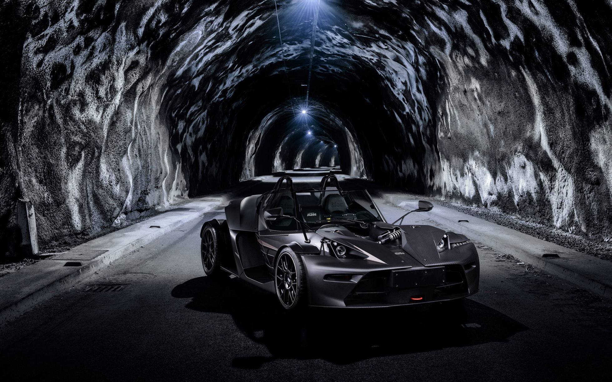 KTM presenterar X-Bow klädd i kolfiber. Black Edition. | Tjock / Garaget