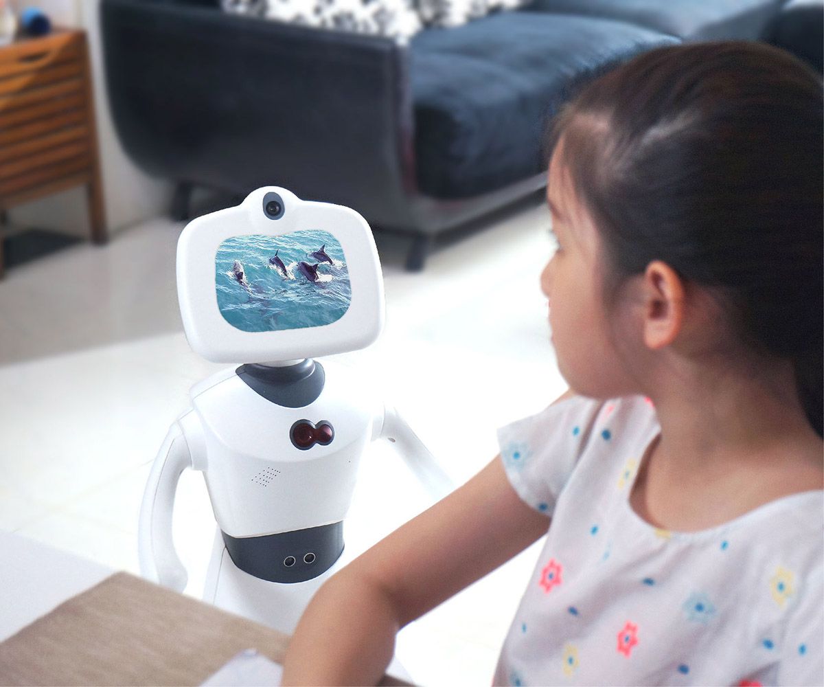 Robelf är en väktarrobot för hemmet. Kan även underhålla familjen ...