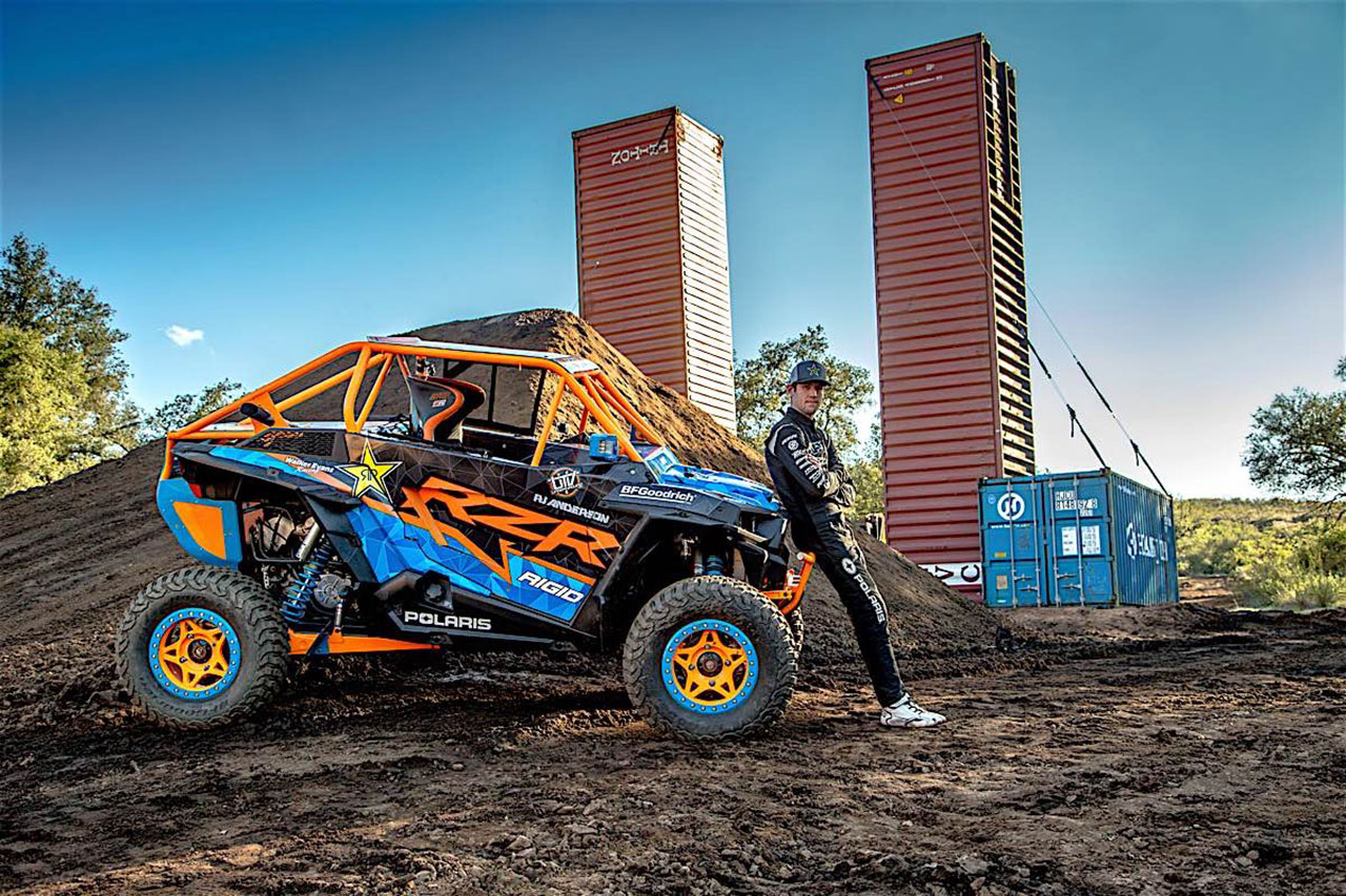 RJ Anderson stuntar med en Polaris RZR XP1K4. Film nummer fyra är här ...