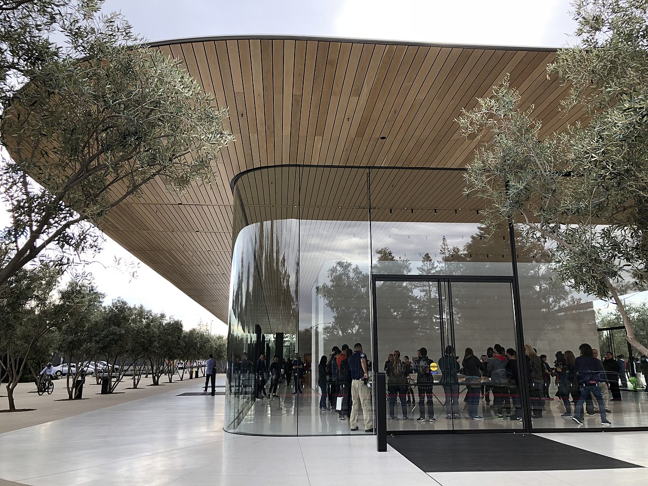 Apple öppnar vårdcentraler. AC Wellness ska förse Apple-anställda med ...