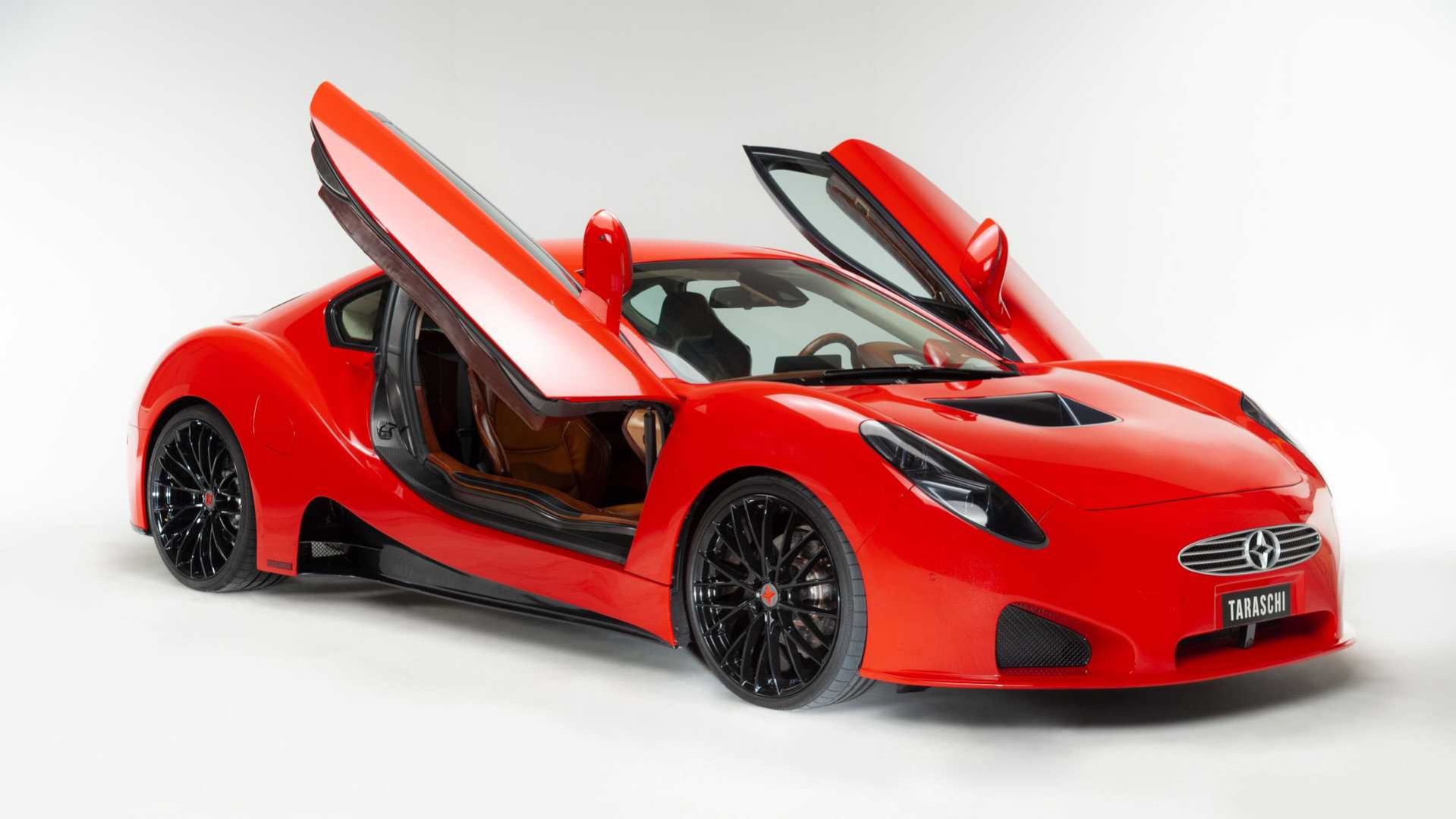 Under skalet på Taraschi Berardo bor en BMW i8. Har fått ny handknackad ...