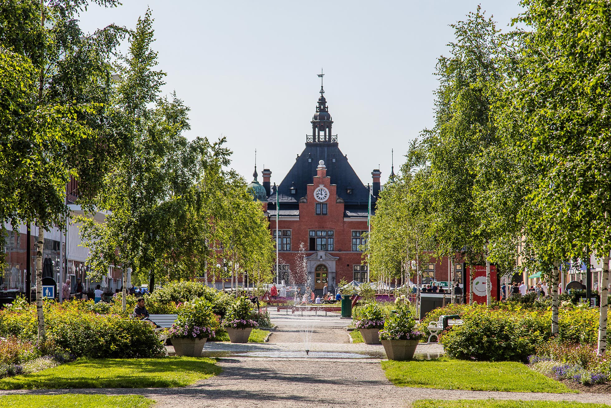 Alla i familjen ska stanna hemma vid coronasmitta. Nytt krav i ... Alla i familjen ska stanna hemma vid coronasmitta. Nytt krav i ...