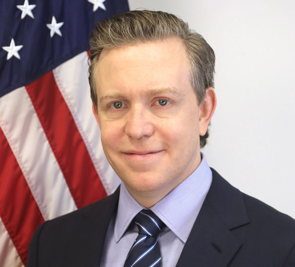 PayPal-grundare slutar som USA:s ambassadör i Sverige. Ken Howery har ...