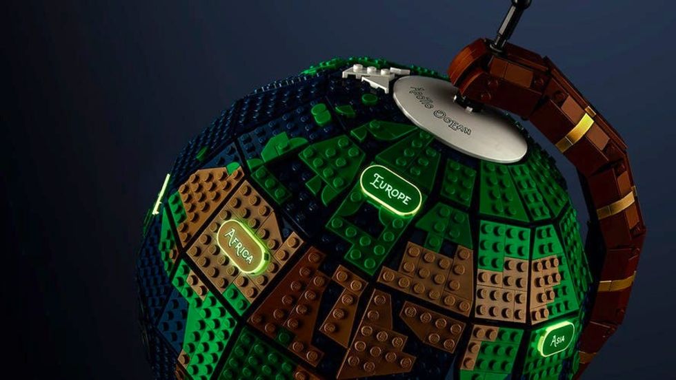 Snart kan man bygga en jordglob i Lego. Jordglobs-byggsats släpps nästa ...
