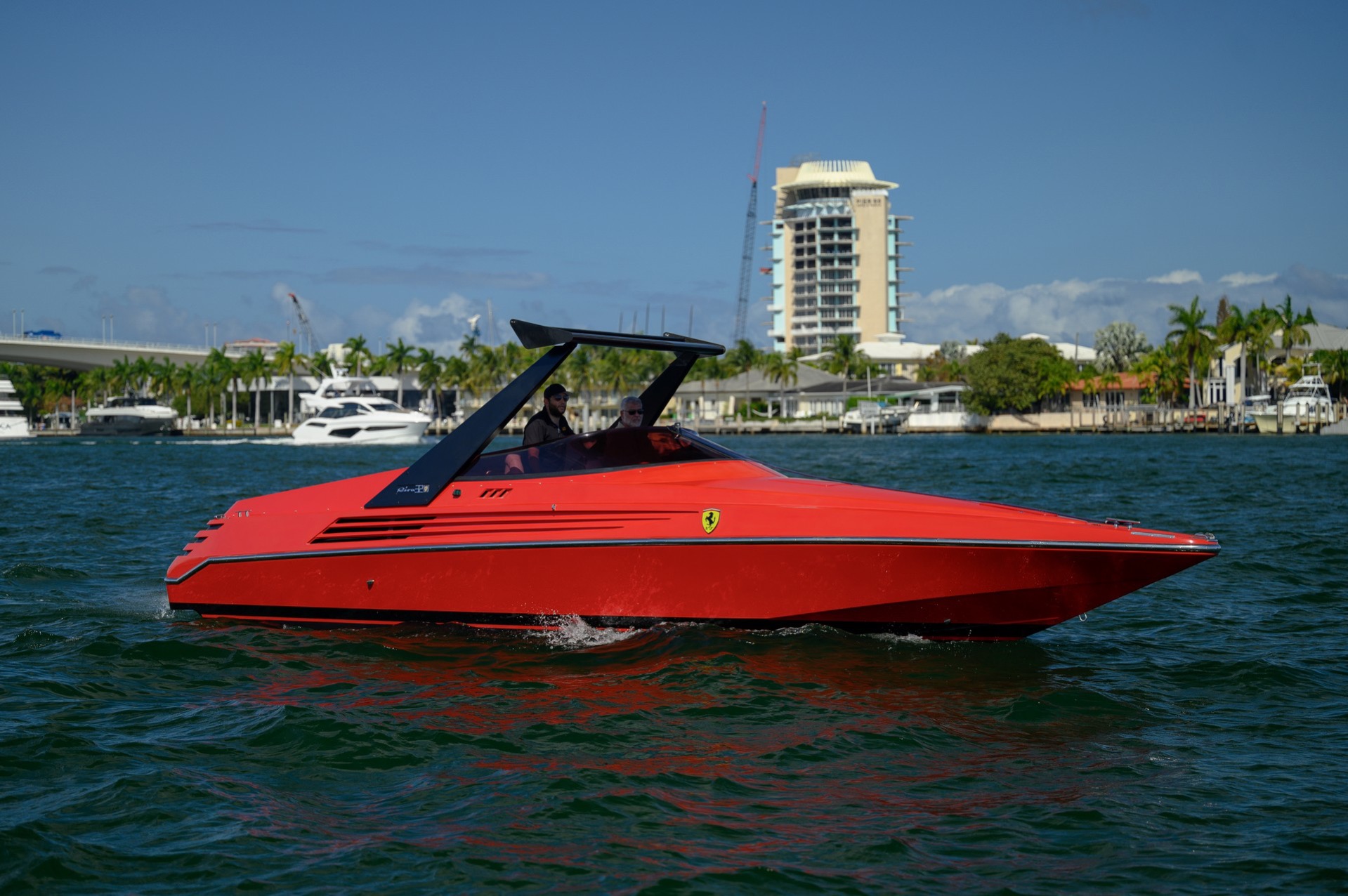 Gammal Ferrari-båt på auktion. Byggd tillsammans med Riva. | Tjock ...