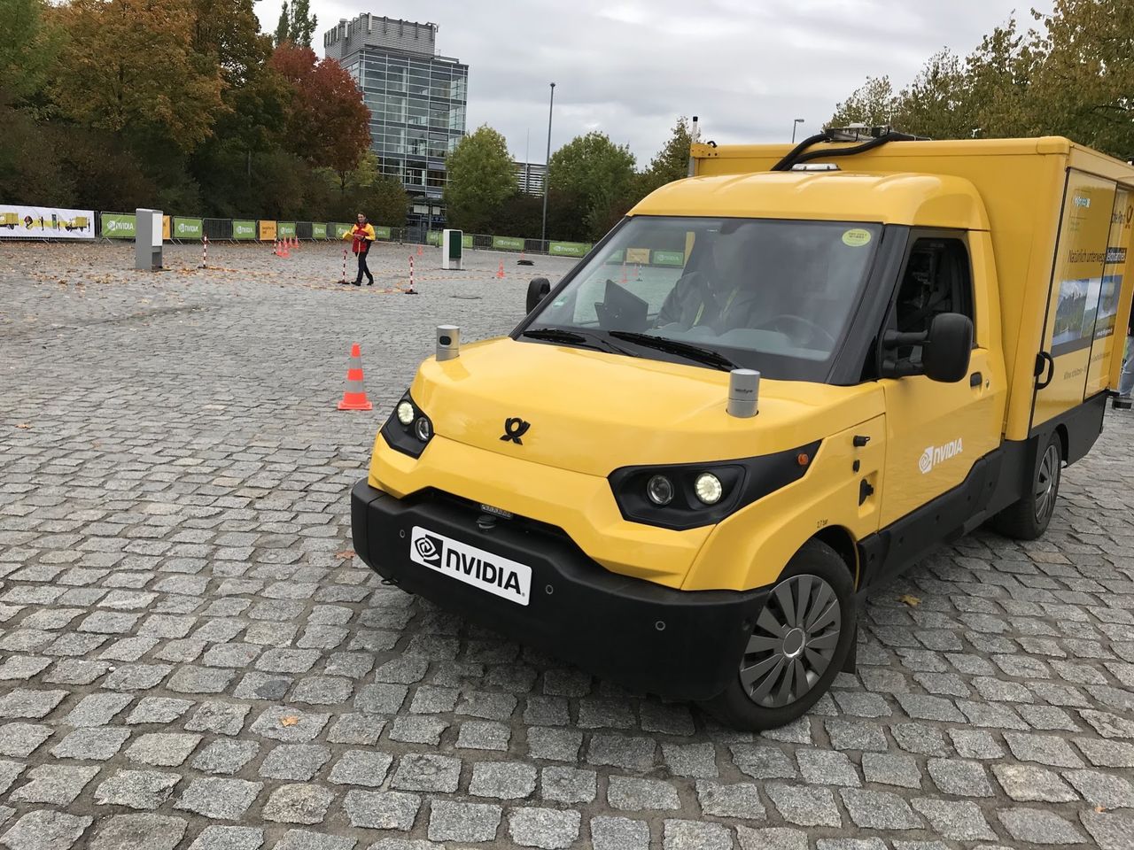 Här är det störst chans att se en gul bil. Gul bil! | Feber / Bil