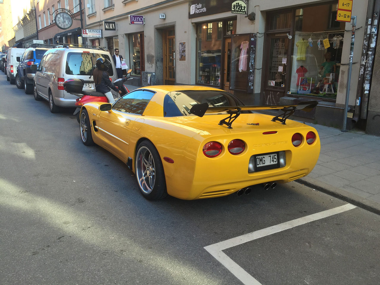 Här är det störst chans att se en gul bil. Gul bil! | Feber / Bil