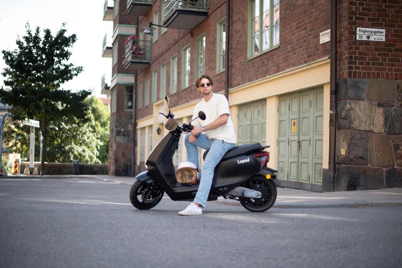 Legend är en ny elmoppe från Drax. Gott om förvaring. | Feber / Fordon