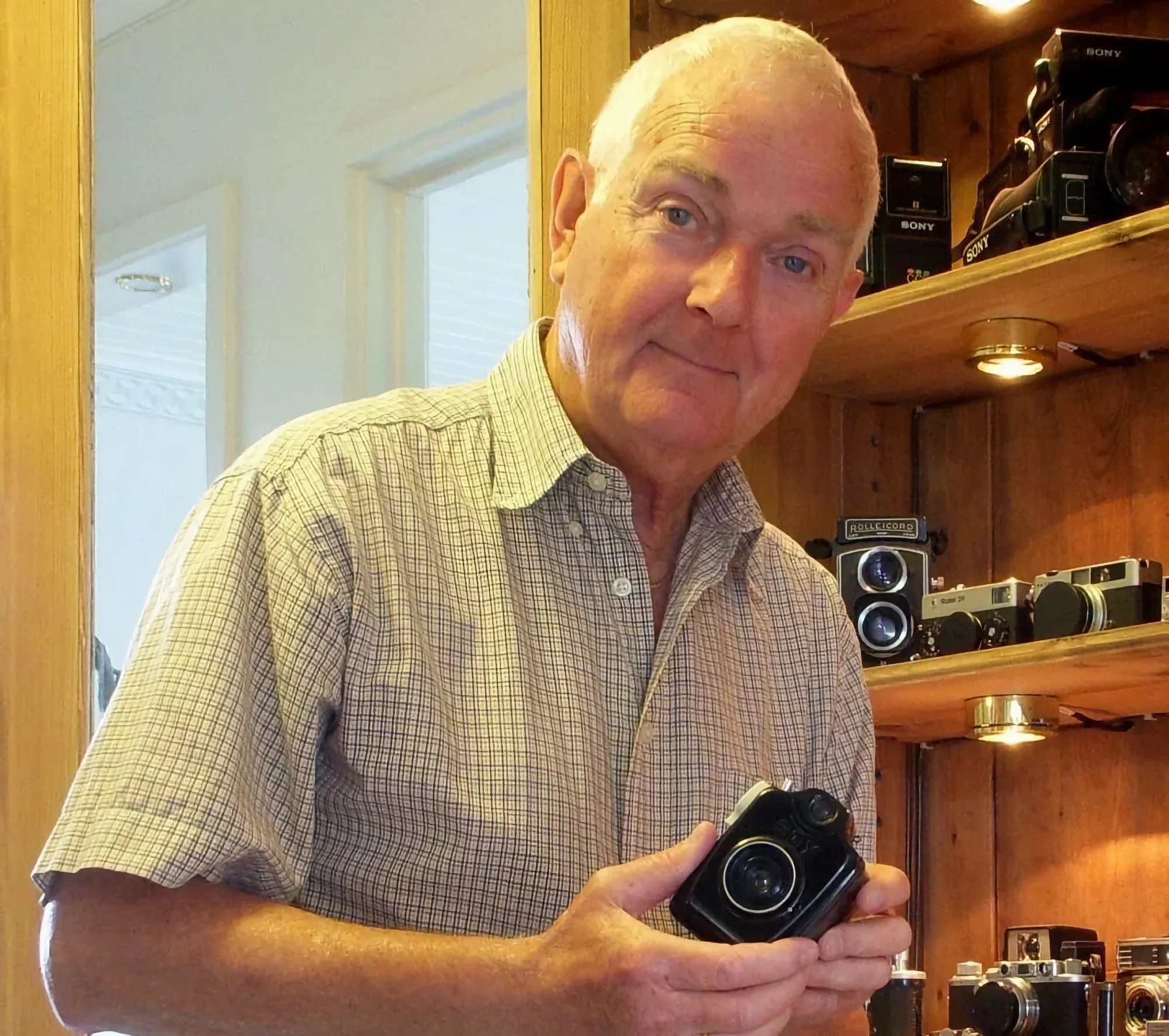 Svensk Wikipedia-veteran död. Holger Ellgaard har vandrat vidare ...