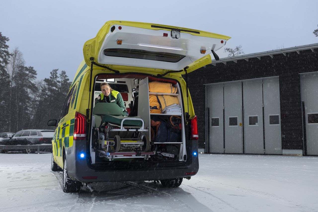 Sverige har fått sin första eldrivna ambulans. Kom kanske inte som en ...