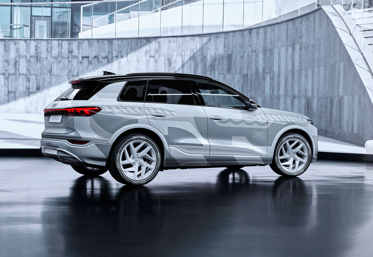 Vi har kollat in insidan på Audi Q6. Audi kan bättre än så här. | Feber ...