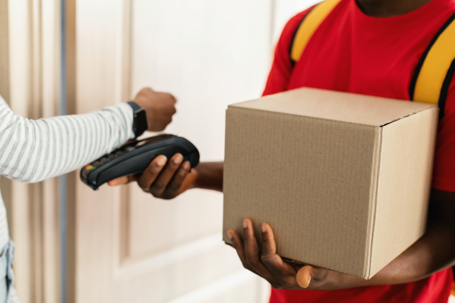 Färre returnerar paket. Fler medvetna om sitt köpbeteende. | Feber ...