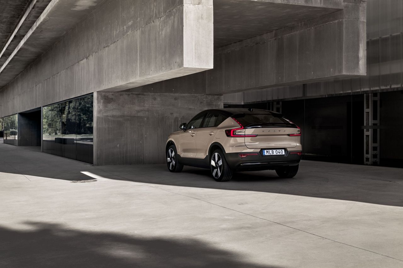 Volvo XC40 och C40 får nya namn. Hej EX40 och EC40! | Feber / Bil