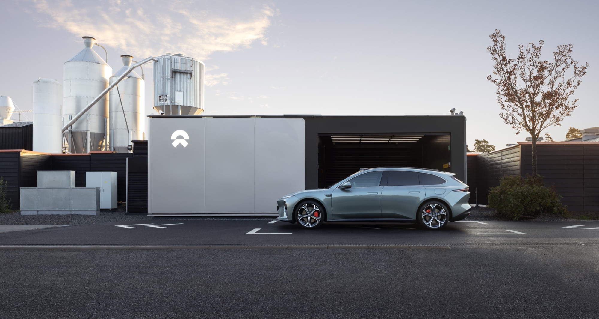 Nio vill att potentiella Tesla Model Y-köpare väntar. Alps första ...