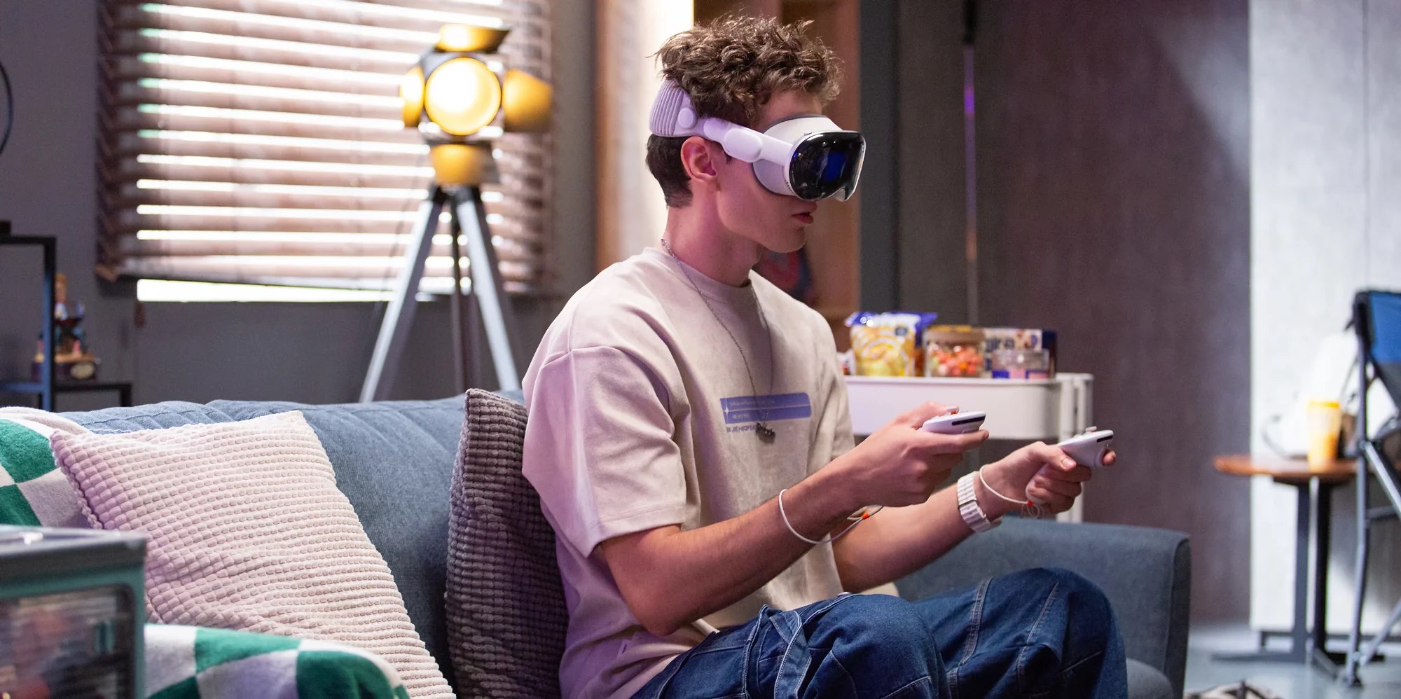 Surreal Touch är handkontroller till Vision Pro. För att lira spel på Apples VR-headset. | Feber ...