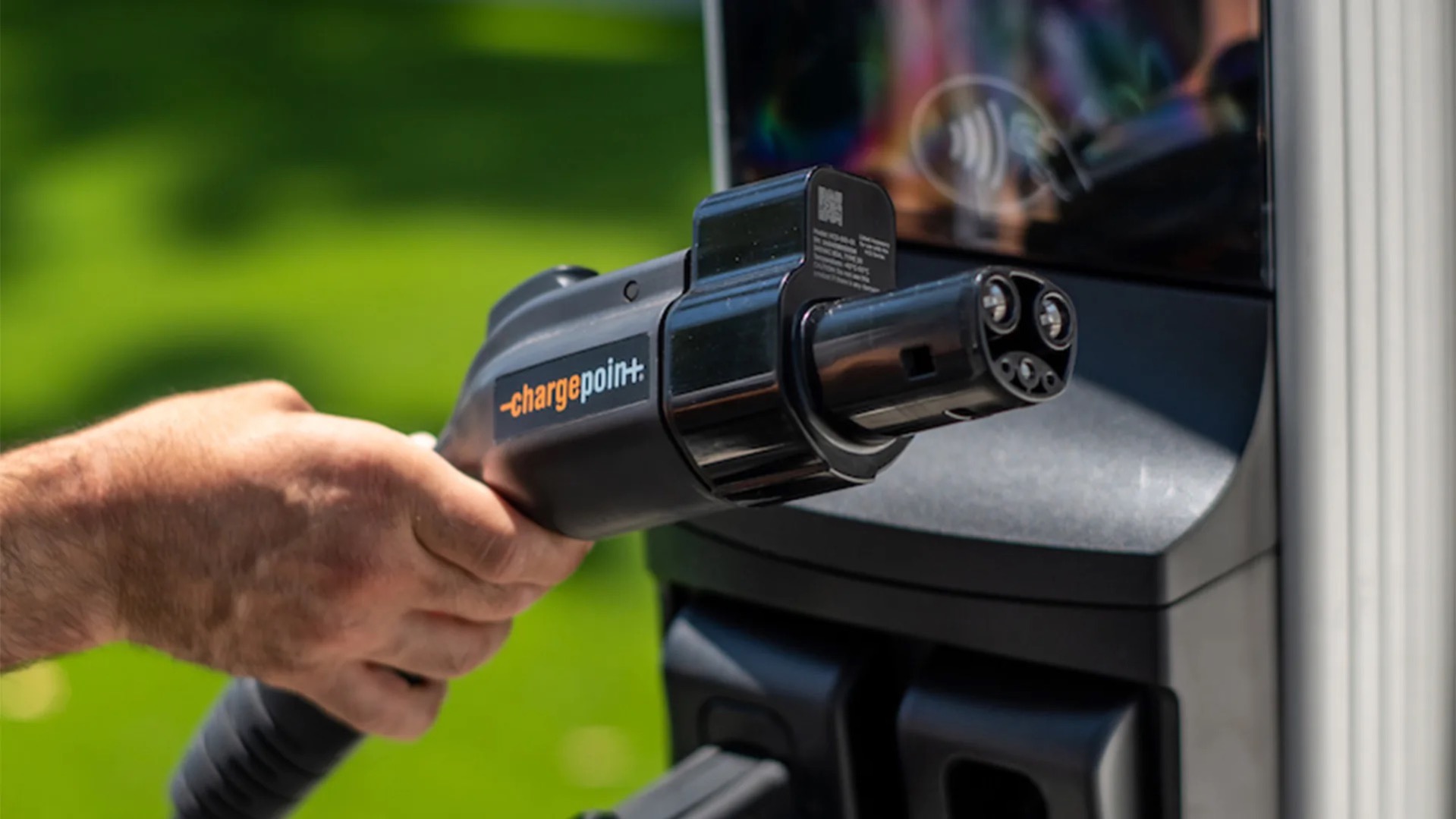 ChargePoints nya laddsladd ska funka till alla elbilar. Slipp ha med ...