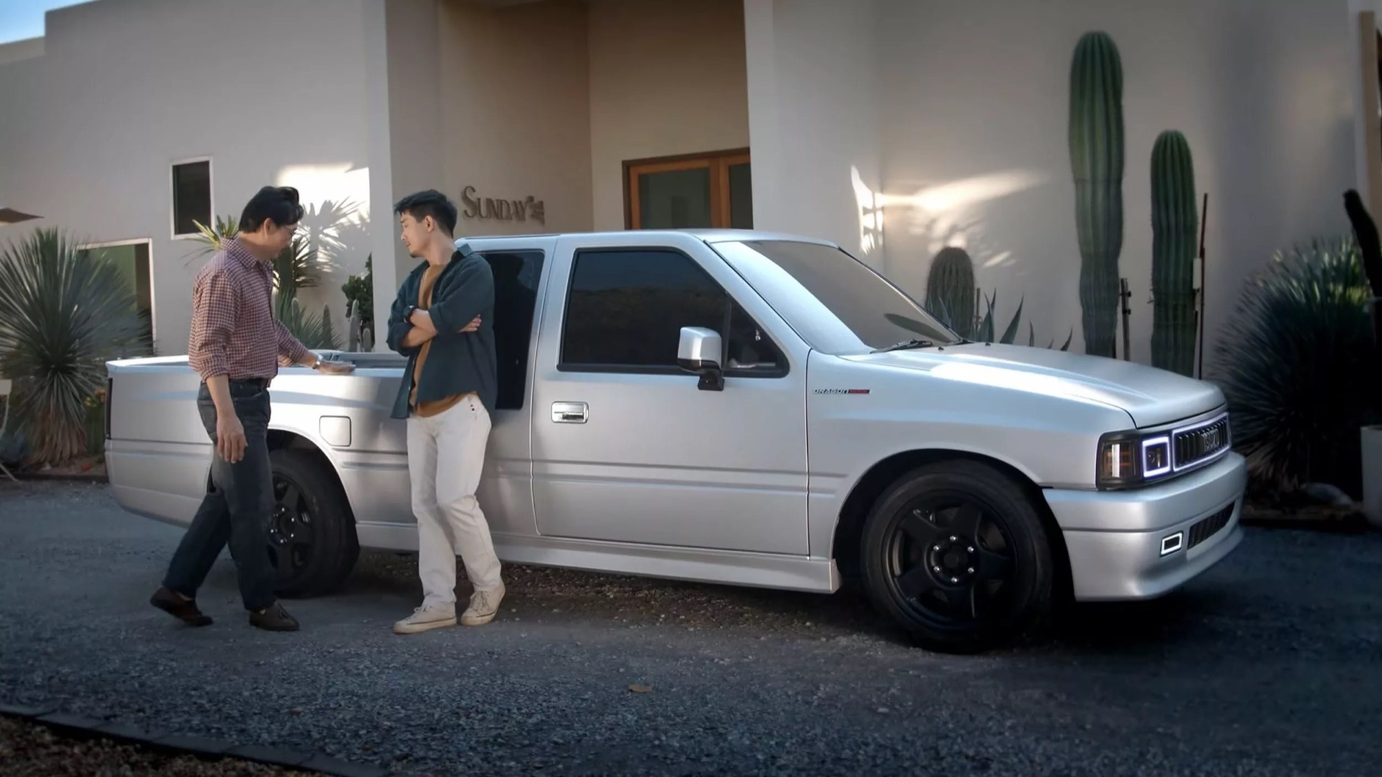 Isuzu har restomoddat en gammal pickis. Draken lever igen. | Feber / Bil