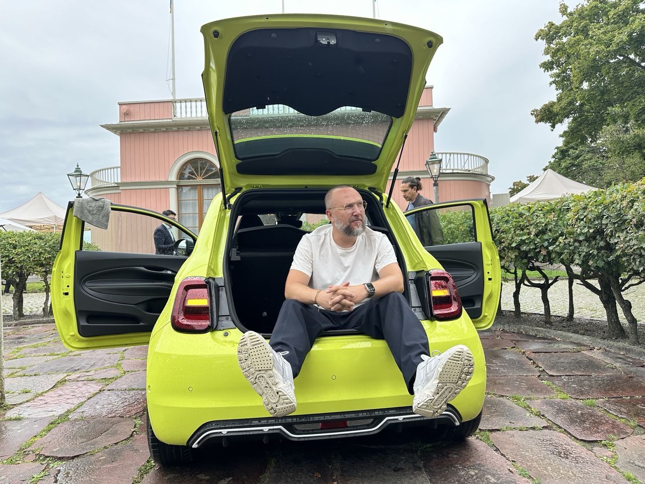 Abarth kanske återgår till fossilmotorer igen. Kunderna vill inte ha el. | Feber / Bil