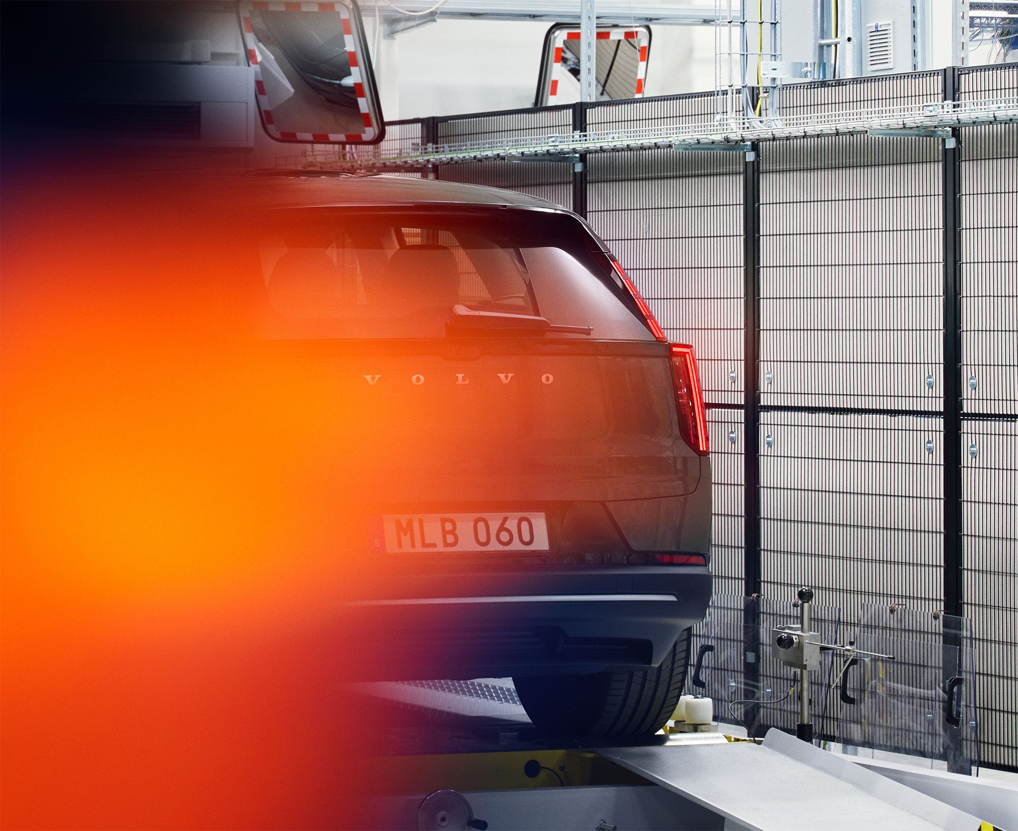 Så här ser Volvo EX60 ut bakifrån. Du kommer att kunna prata med den ...